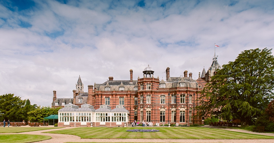 Celebrate New Year's Eve At The Elvetham - Visit Hampshire