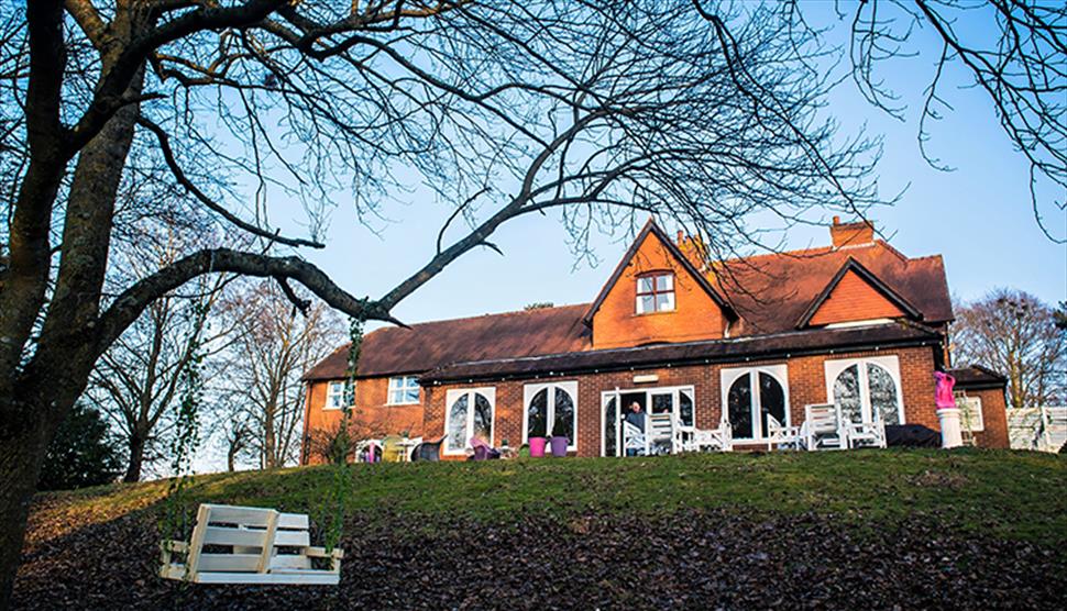 Gray Manor Hotel - Salisbury - Visit Hampshire
