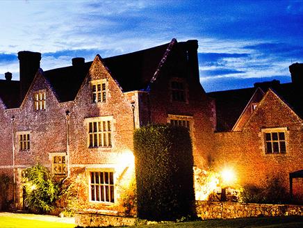 Bonfire and fireworks events in Hampshire - Visit Hampshire